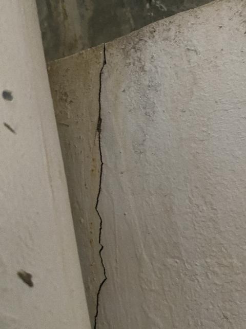 retak Instance Segmentation Dataset and Pre-Trained Model by namawokspase