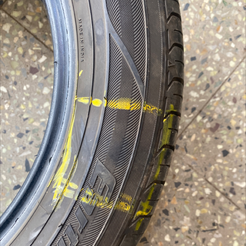 Tyre Damage Detection Object Detection Dataset by alpha