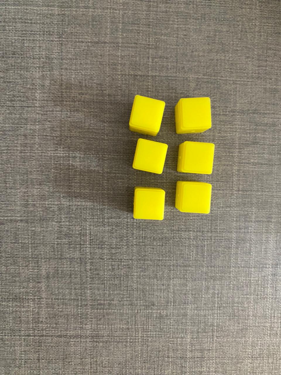 golden-material Object Detection Dataset by Thiago Oliveira