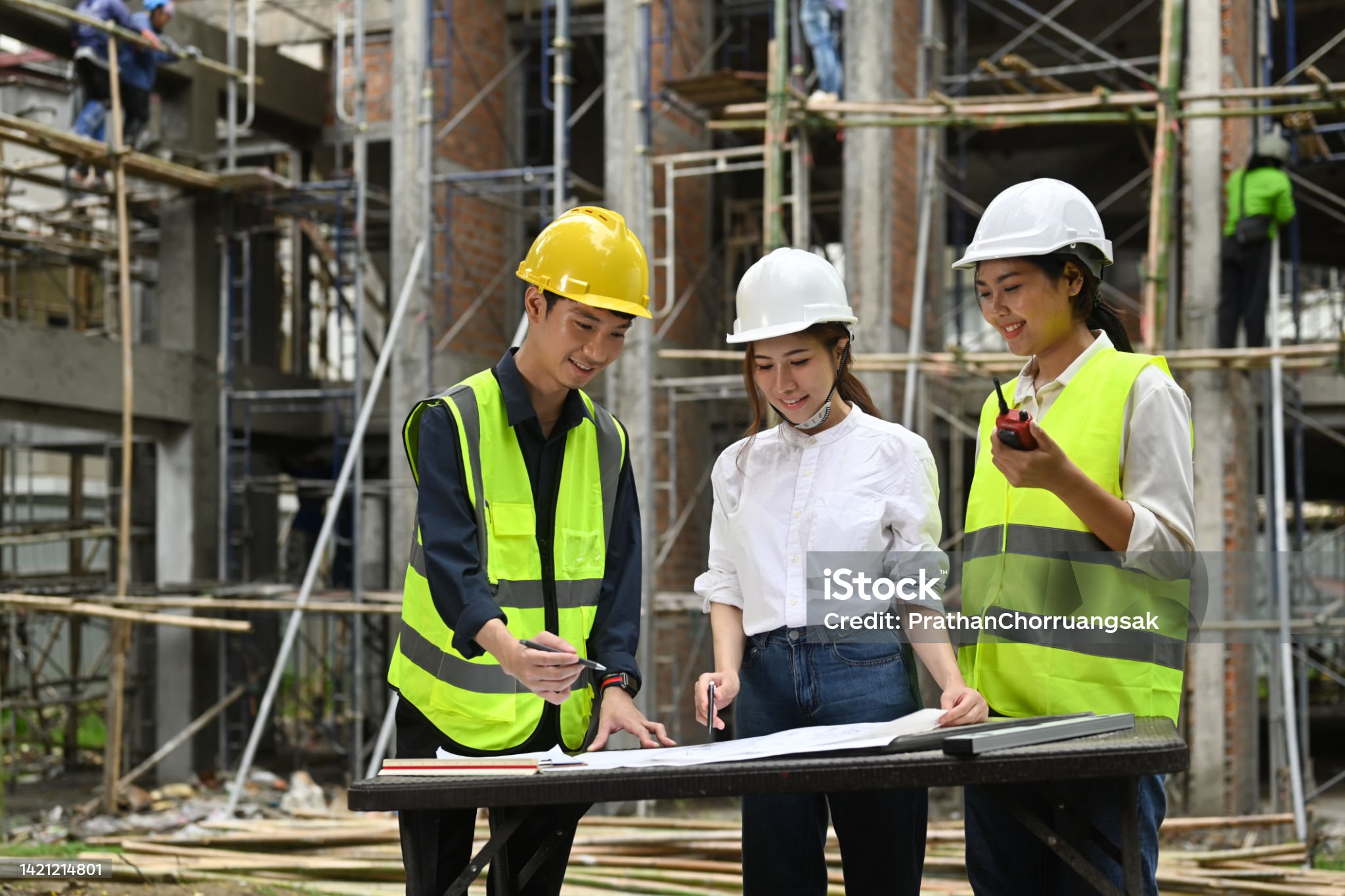 PPE_SafetyHelmet Object Detection Model by Helmet