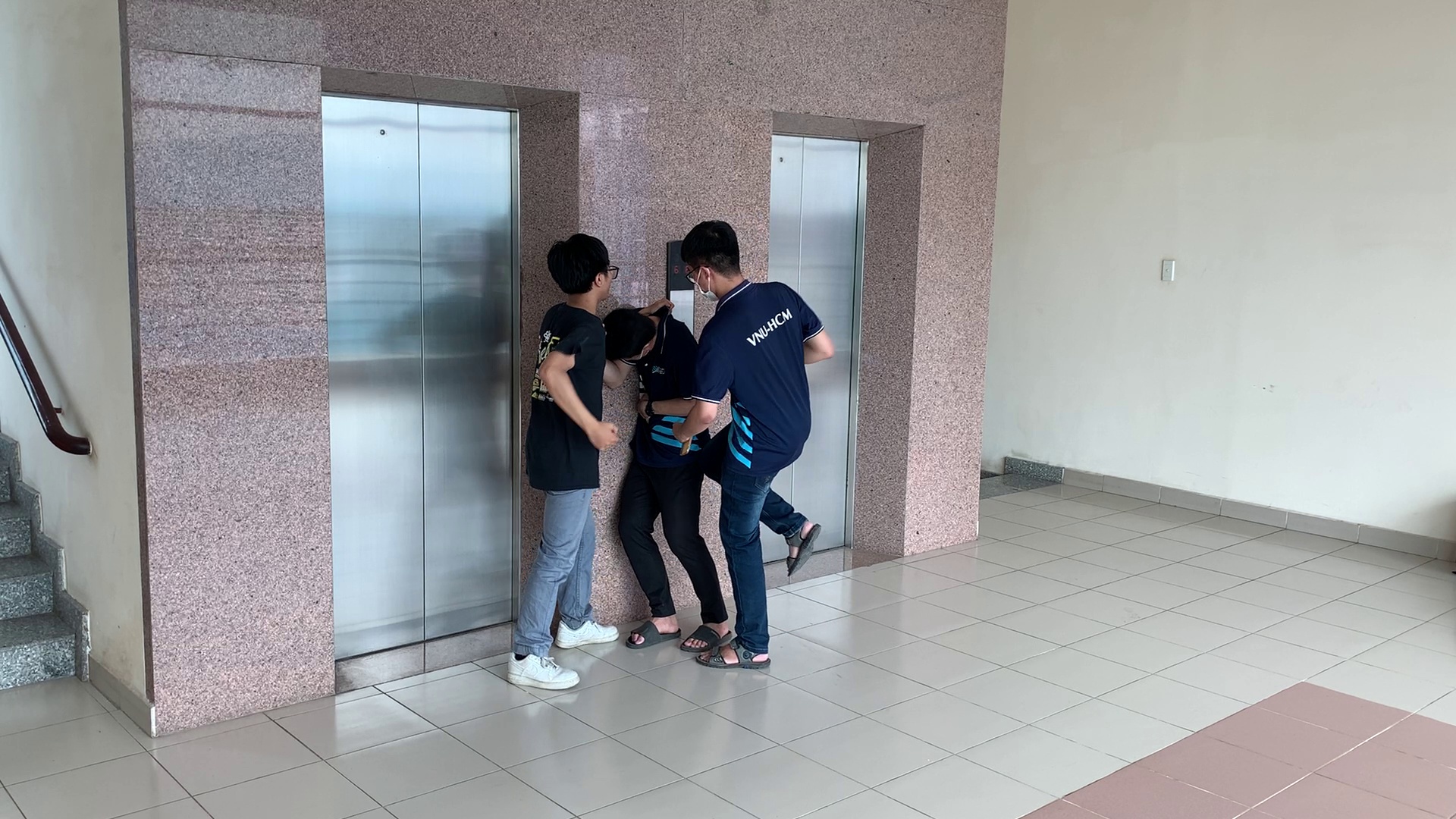 bully_43 Object Detection Dataset by hcmut05