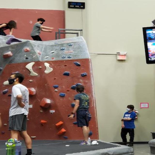 Route Setter Instance Segmentation Model by Routesetter