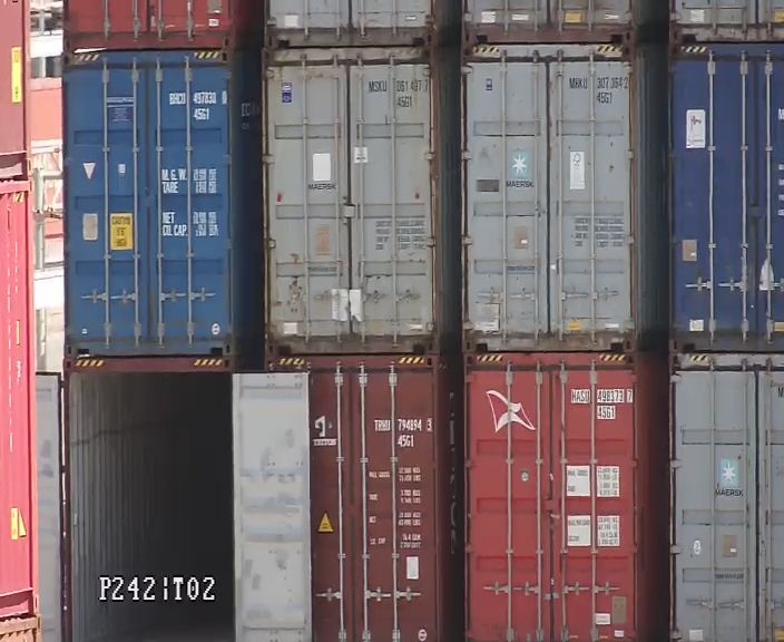 Container Object Detection Dataset and Pre-Trained Model by yunanw