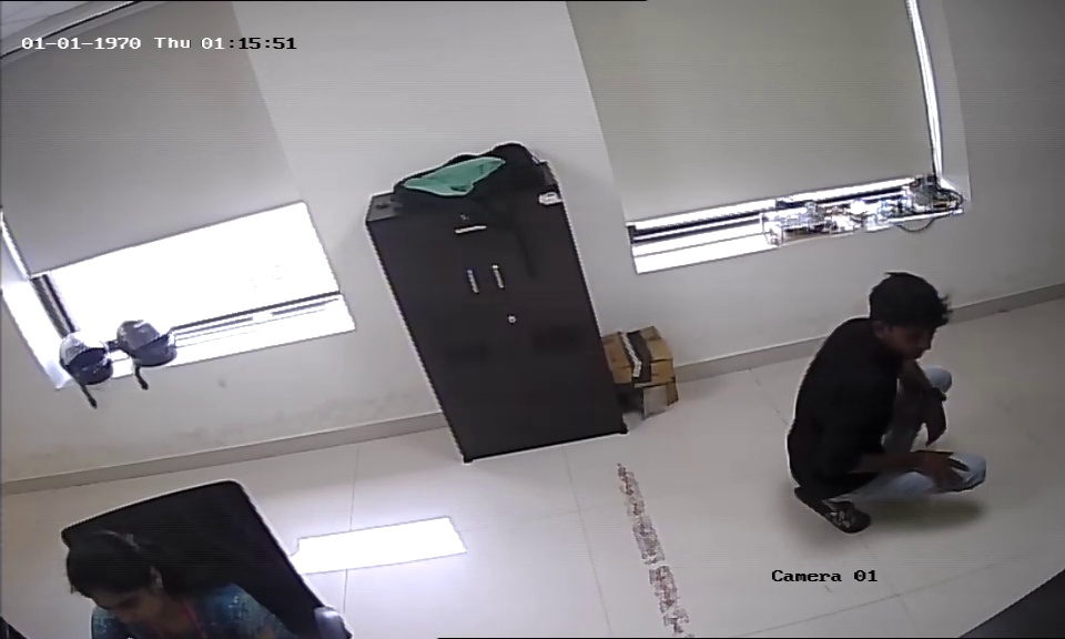 Pose 5 Object Detection Dataset By Weapon Detection